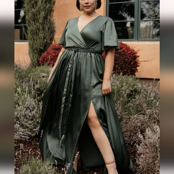 Baltic Born | Dresses | Baltic Born Nwt Sicily Satin Maxi Dress In ...